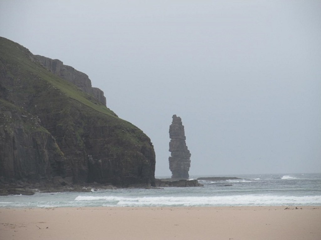 A Walk to the Beach – Sandwood Bay! | MART IN THE HILLS